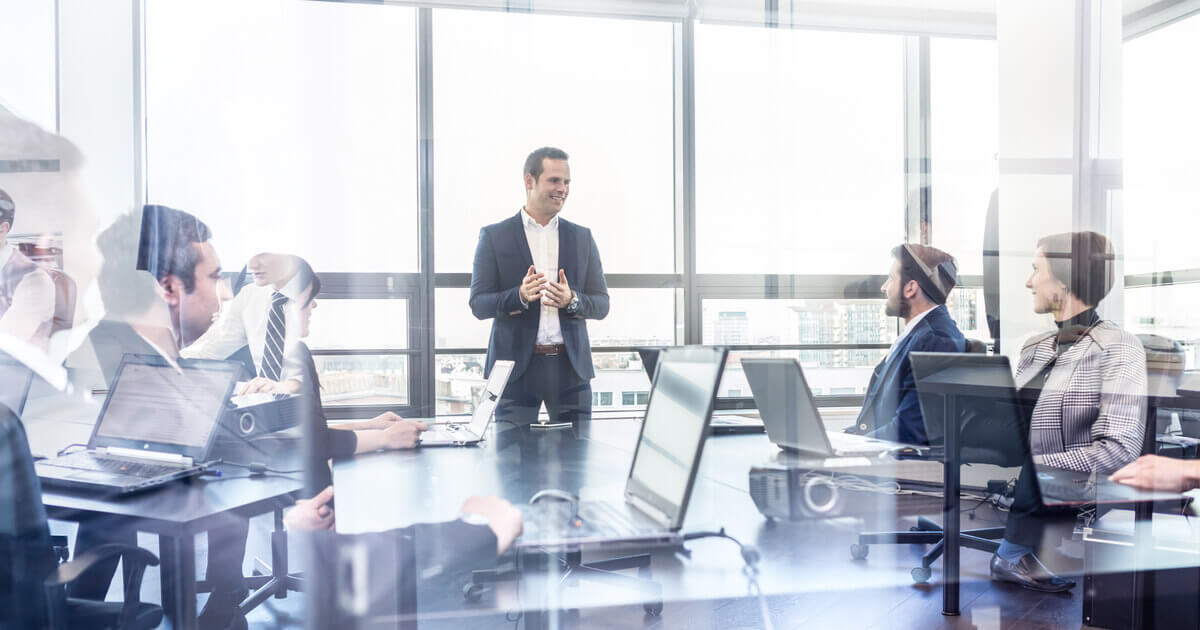 ¿Qué hace un administrador de empresas? - tuproyectodevida.pe - USAT ¿Qué hace un administrador de empresas? - tuproyectodevida.pe - USAT